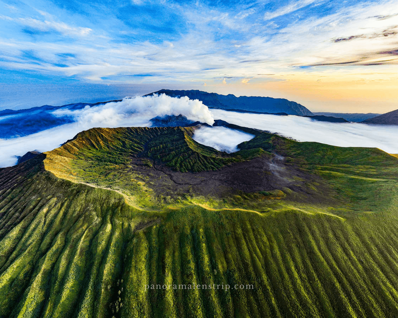 Bromo Jeep: Ultimate Adventure Guide - Panorama Lens Trip